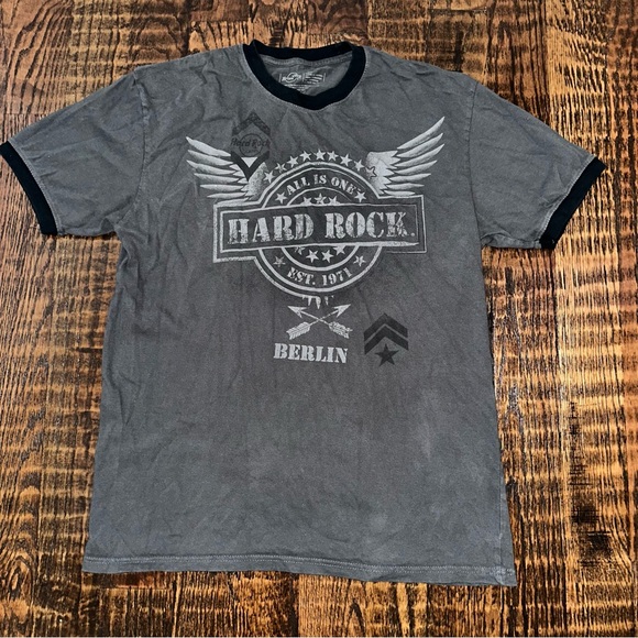 Hard Rock Cafe | Shirts | Hard Rock Vintage Tee | Poshmark